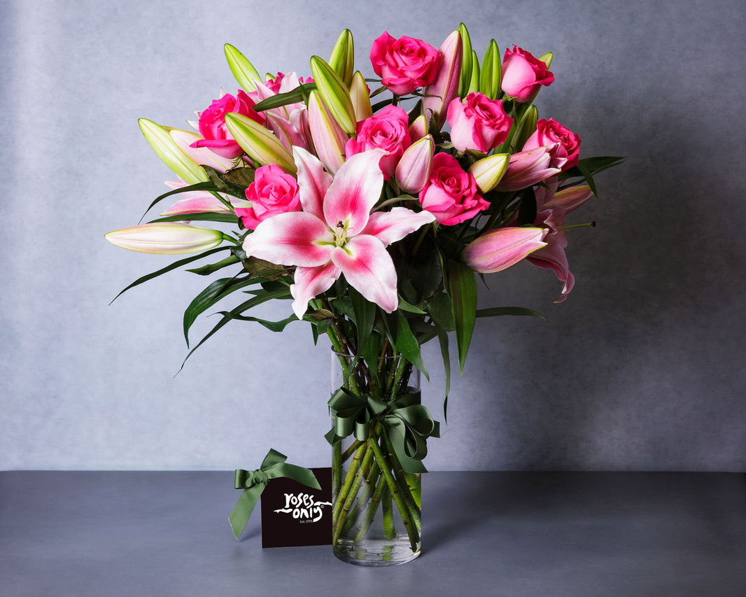 Flower Delivery Manchester – Premium Roses Delivered | Roses Only UK