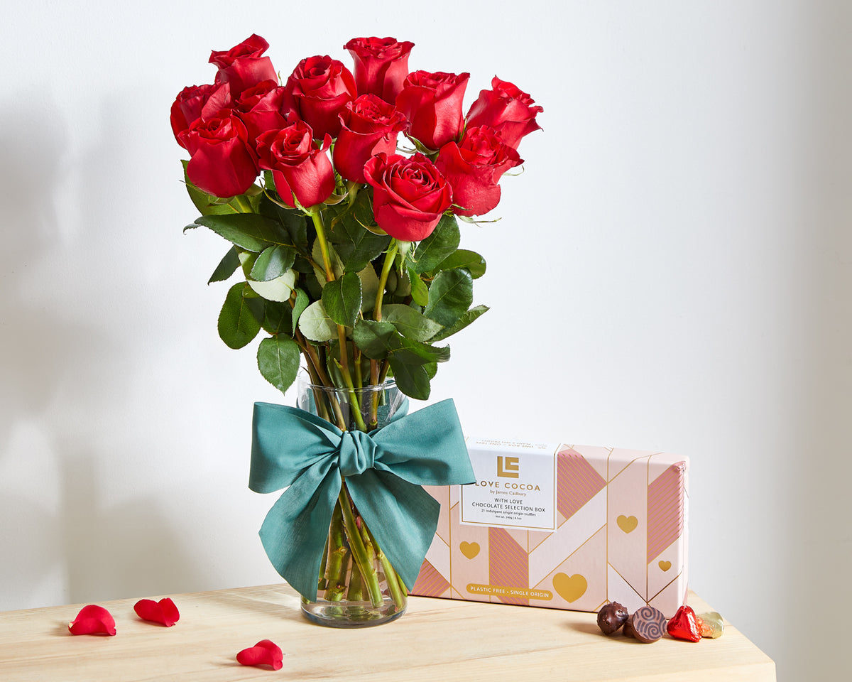 12 Red Roses & Chocolates | Roses Only UK